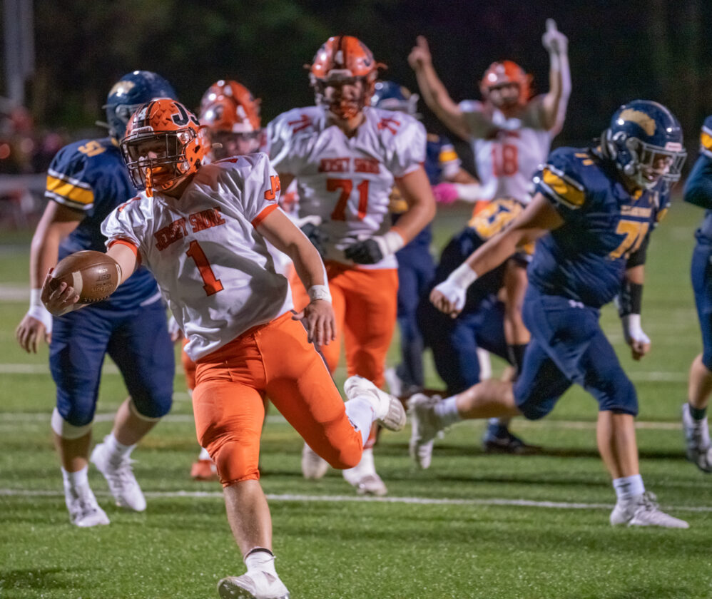 Dathan Tyson catches 16 passes as Shore defeats Montoursville at ...